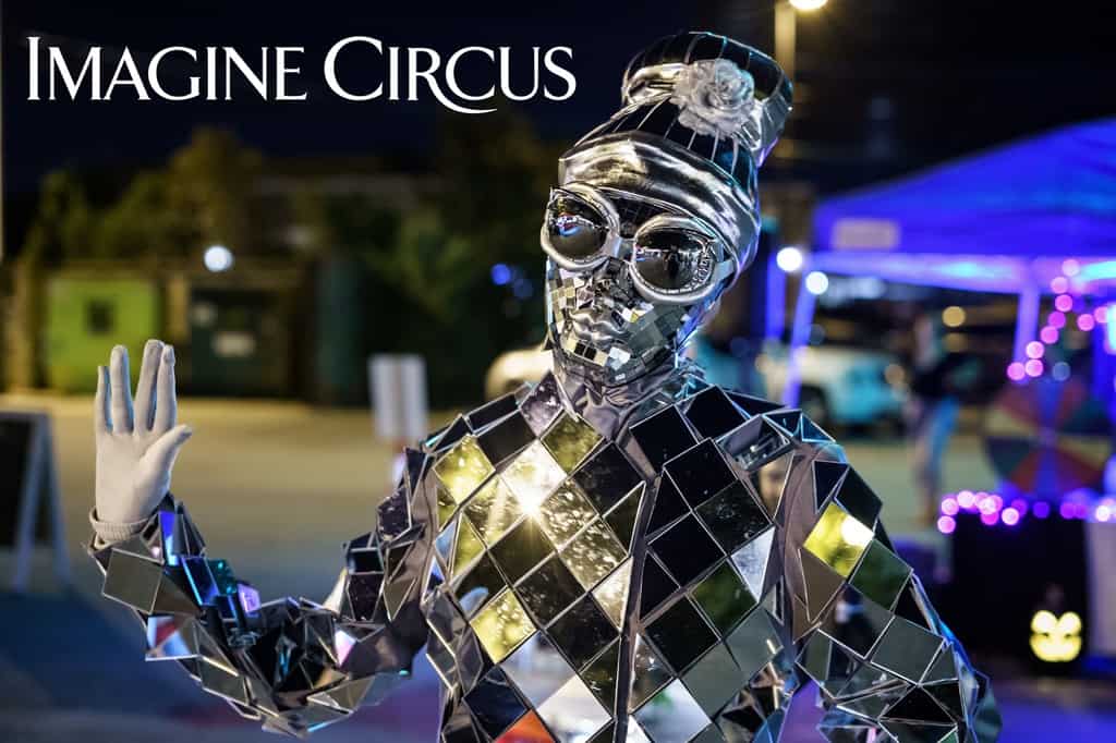 Mirror Man & Lady Characters | Strolling Entertainment – ImagineCircus.com